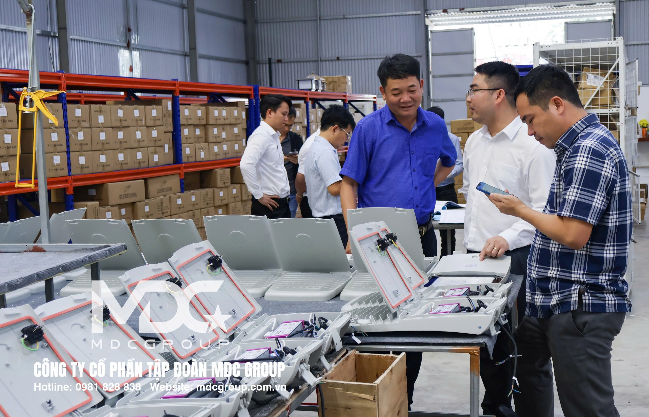 MDC GROUP đón Ban quản lý dự án cao tốc đến kiểm tra chất lượng hệ thống vật tư chiếu sáng tại ...